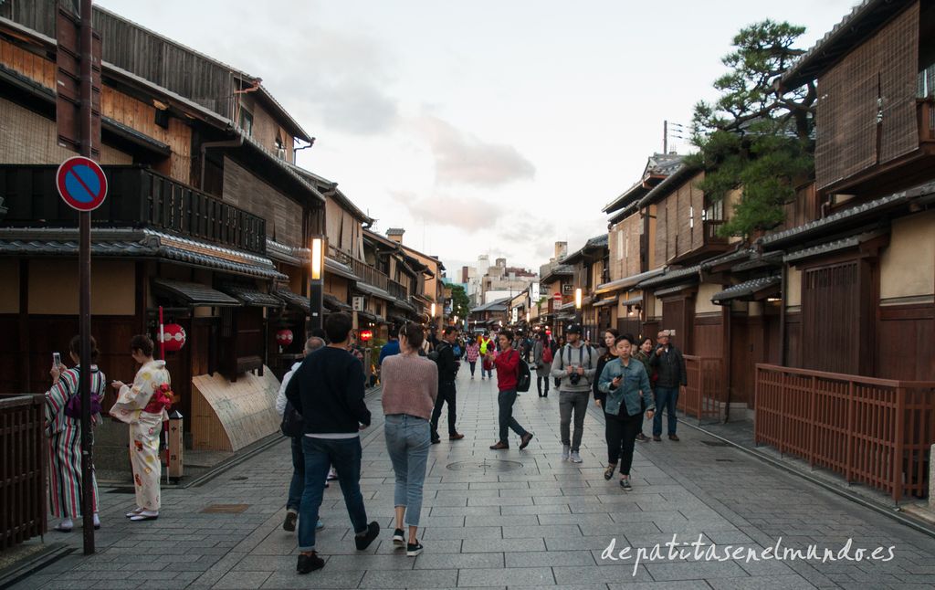 Kioto: entre templos, jardines y barrios de geishas – De patitas en el ...